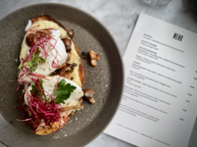 Parsnip mash, mushrooms and egg brunch - Appleaday - Nutritionist in Dorset